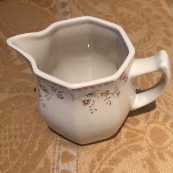 Mikasa | Kitchen | Country English Vintage Small Creamer Cup Styled By ...